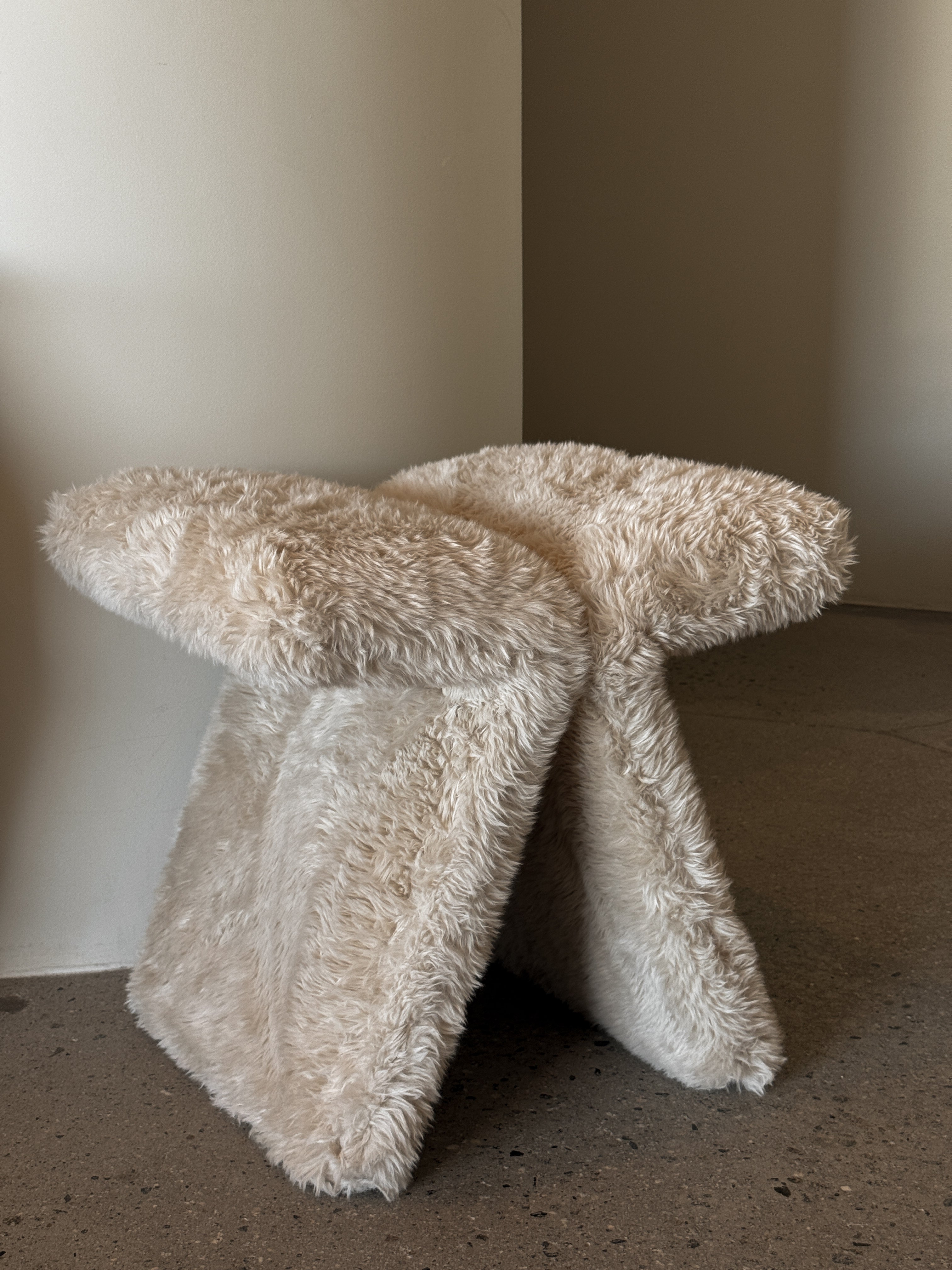 Butterfly Upholstered Stool Weaton Linen – Lolointeriors
