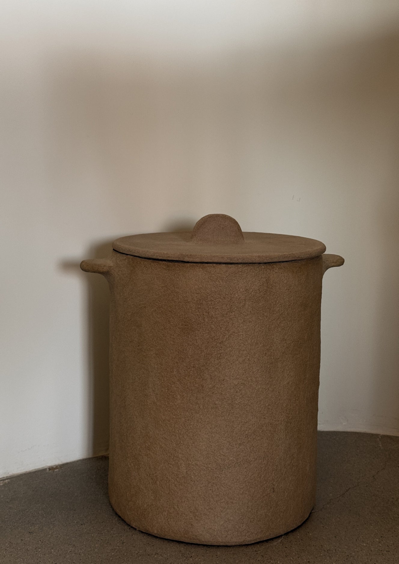 Organic Pot + Lid, Earth – Lolointeriors