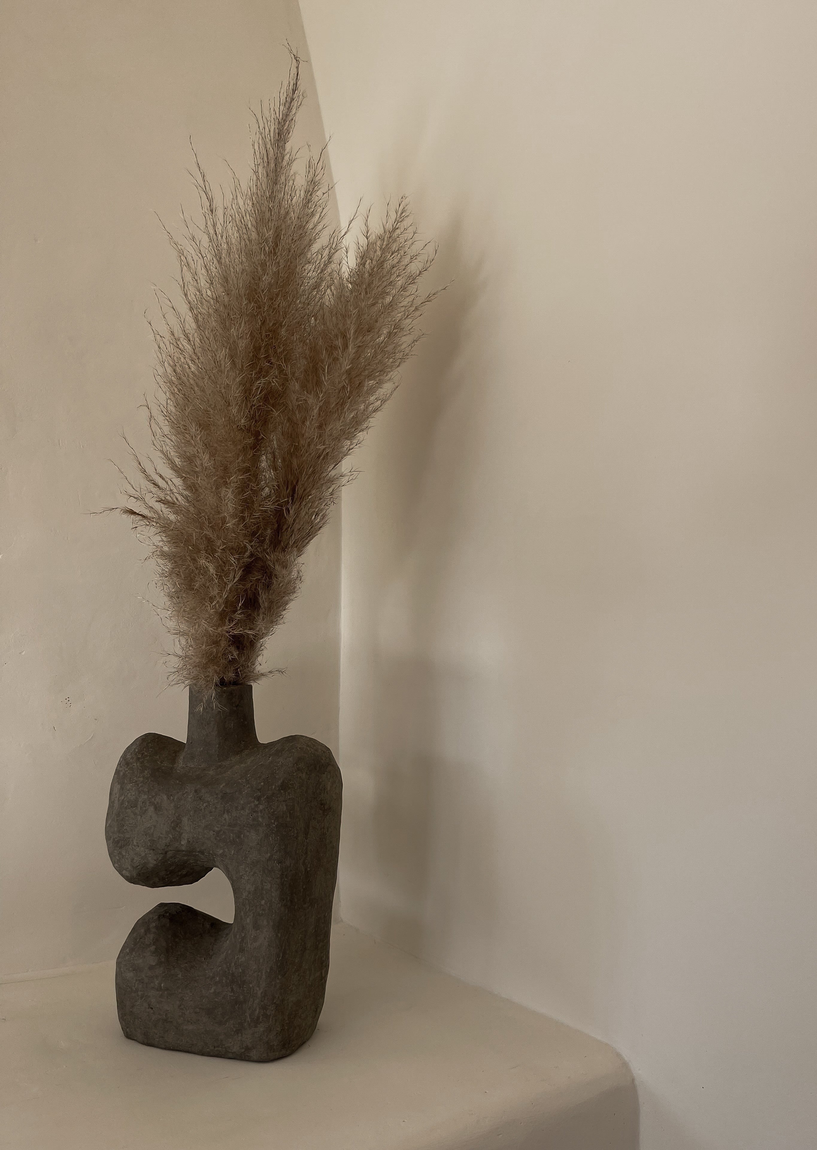 Distressed Handmade Paper Mache Vase – Lolointeriors