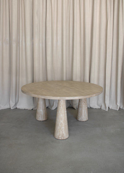David Table – Lolointeriors